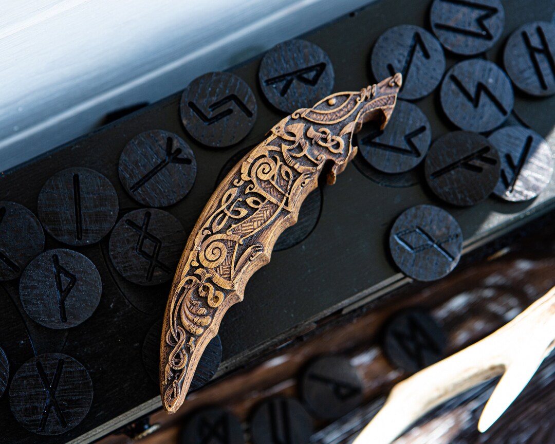 Wolf Totem, Wolf, Geri and Freki, Wolves of Odin, Viking Pagan Asatru ...