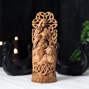 Freya Statue – Goddess of Seidr Magic, Volva of Midgard in Asatru Altar ...