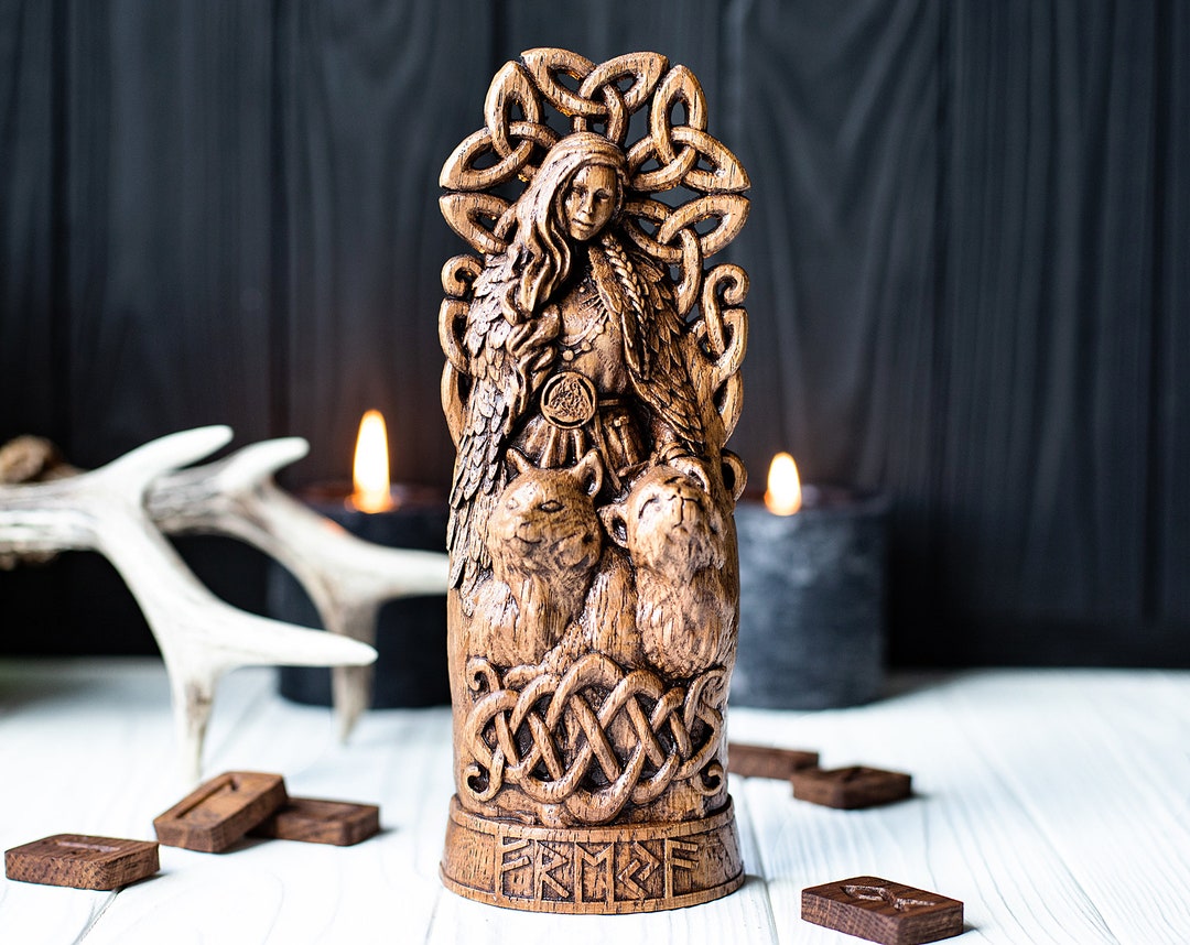 Freya Statue – Goddess of Seidr Magic, Volva of Midgard in Asatru Altar ...