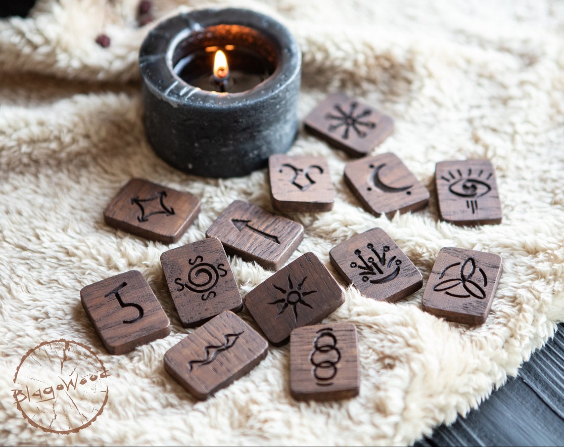 Witches Runic Kit - Etsy
