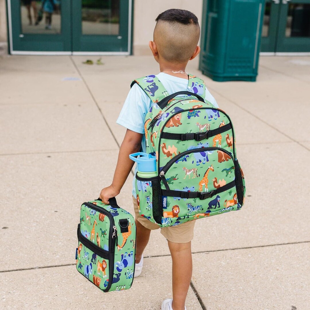 Wildkin Medium Eco 15 INCH Wild Animals Backpack Lunchbox Set, Monogram ...