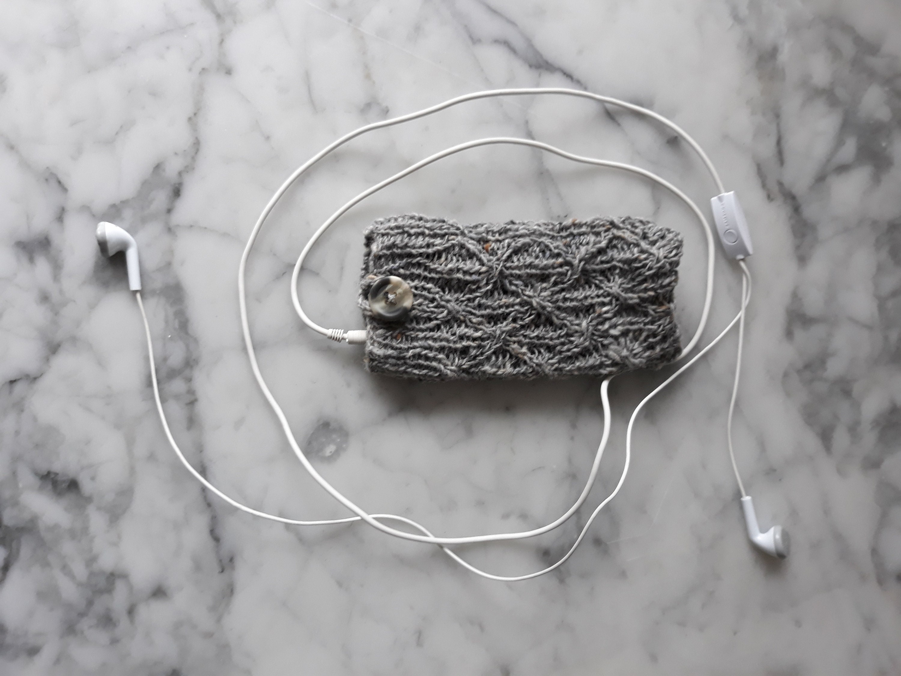 Knit phone cozy: cell phone cover in Irish tweed wool. Original design ...