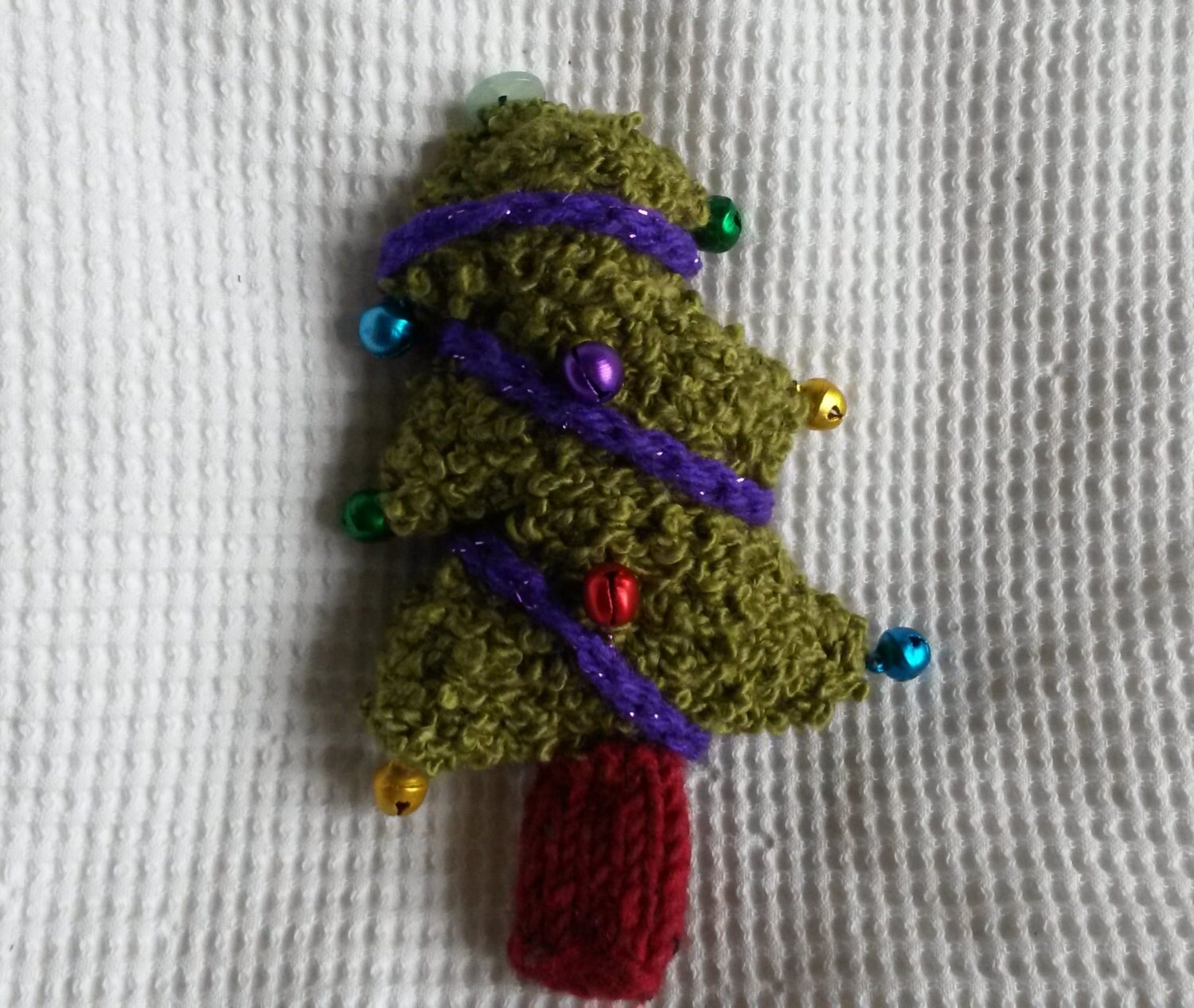 Knit mini Chrismas tree with jingling bells; beautiful ornament or ...