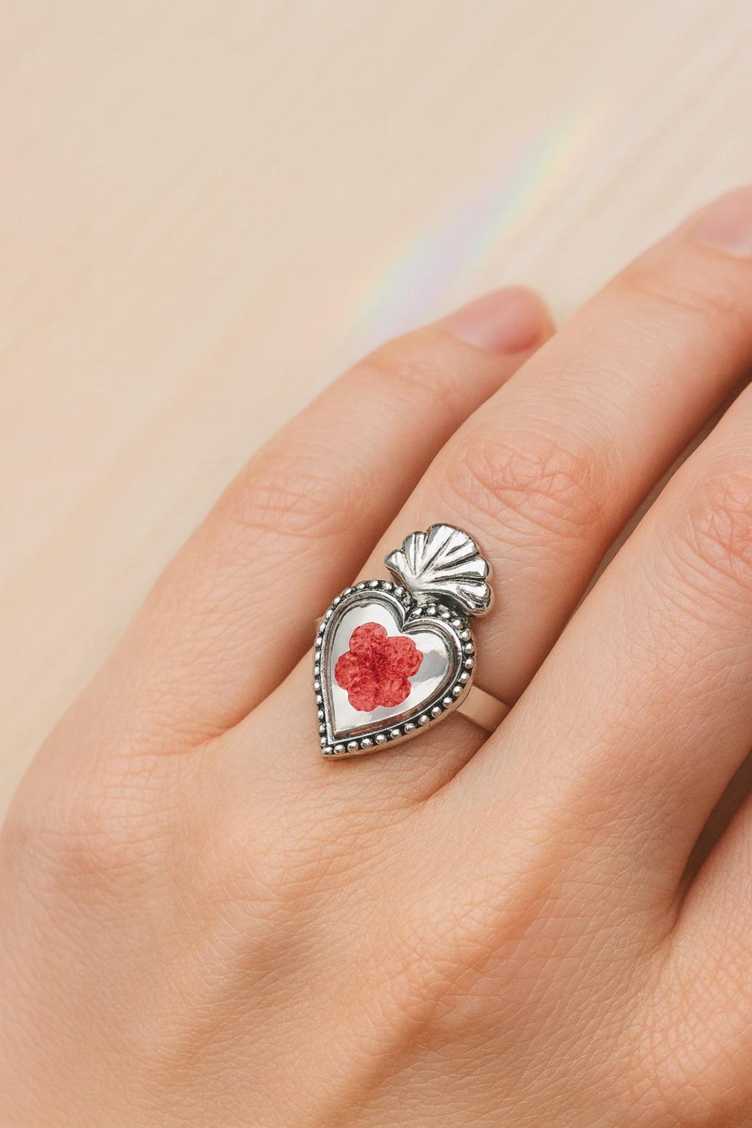 Sacred Heart Ring With a Real Flower in Resin. Stainless Steel Ring ...