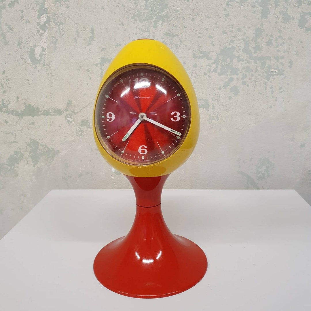 Vintage 70s Blessing Alarm Clock / Space Age / Red Yellow Tulip / Table ...
