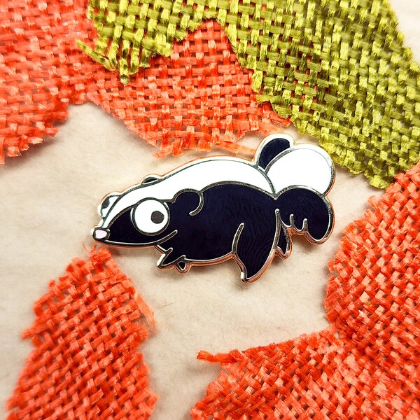 Skunk Pin - Etsy