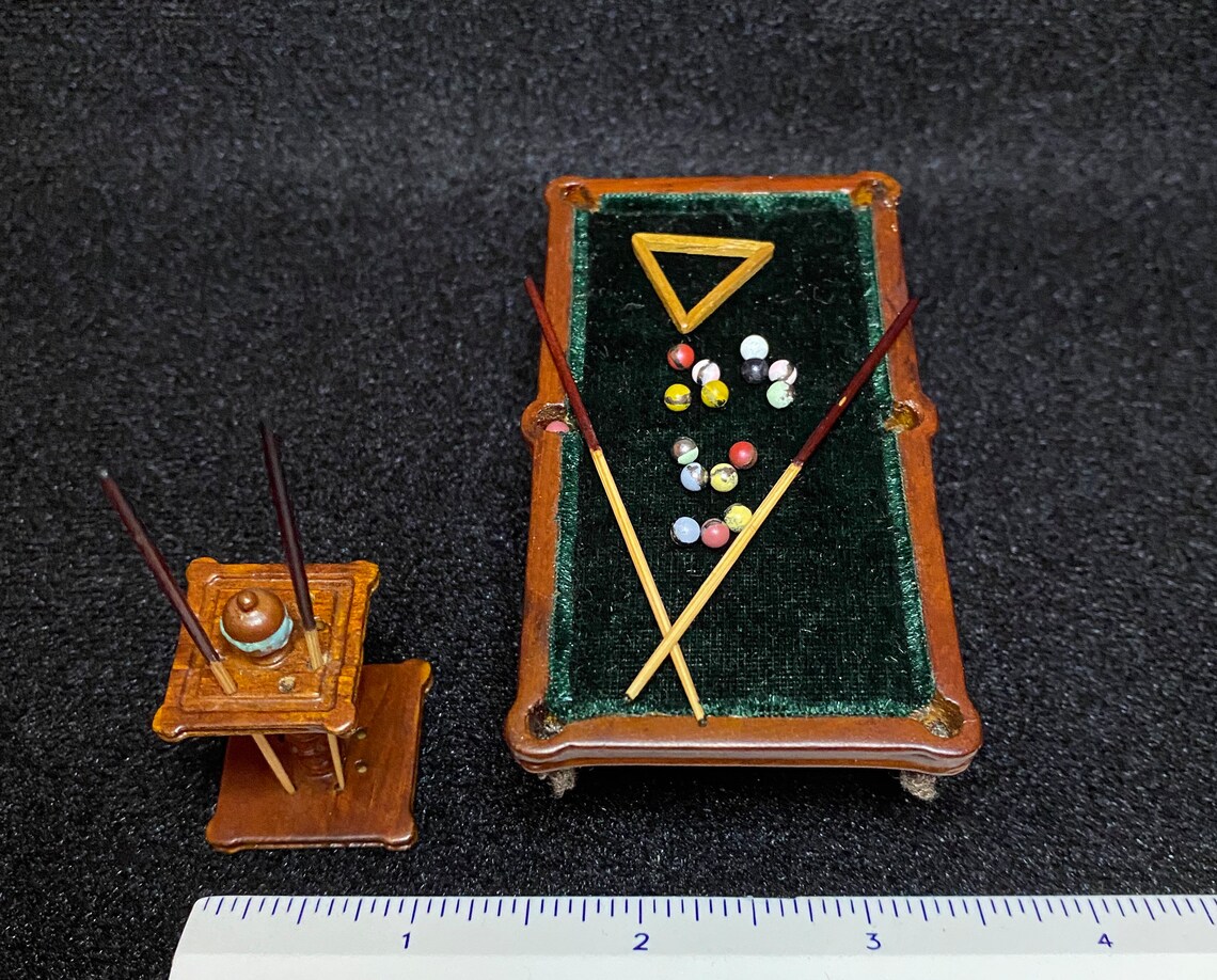 1/24 Scale Miniature Pool Table With 4 Cues Ball Set Rack - Etsy