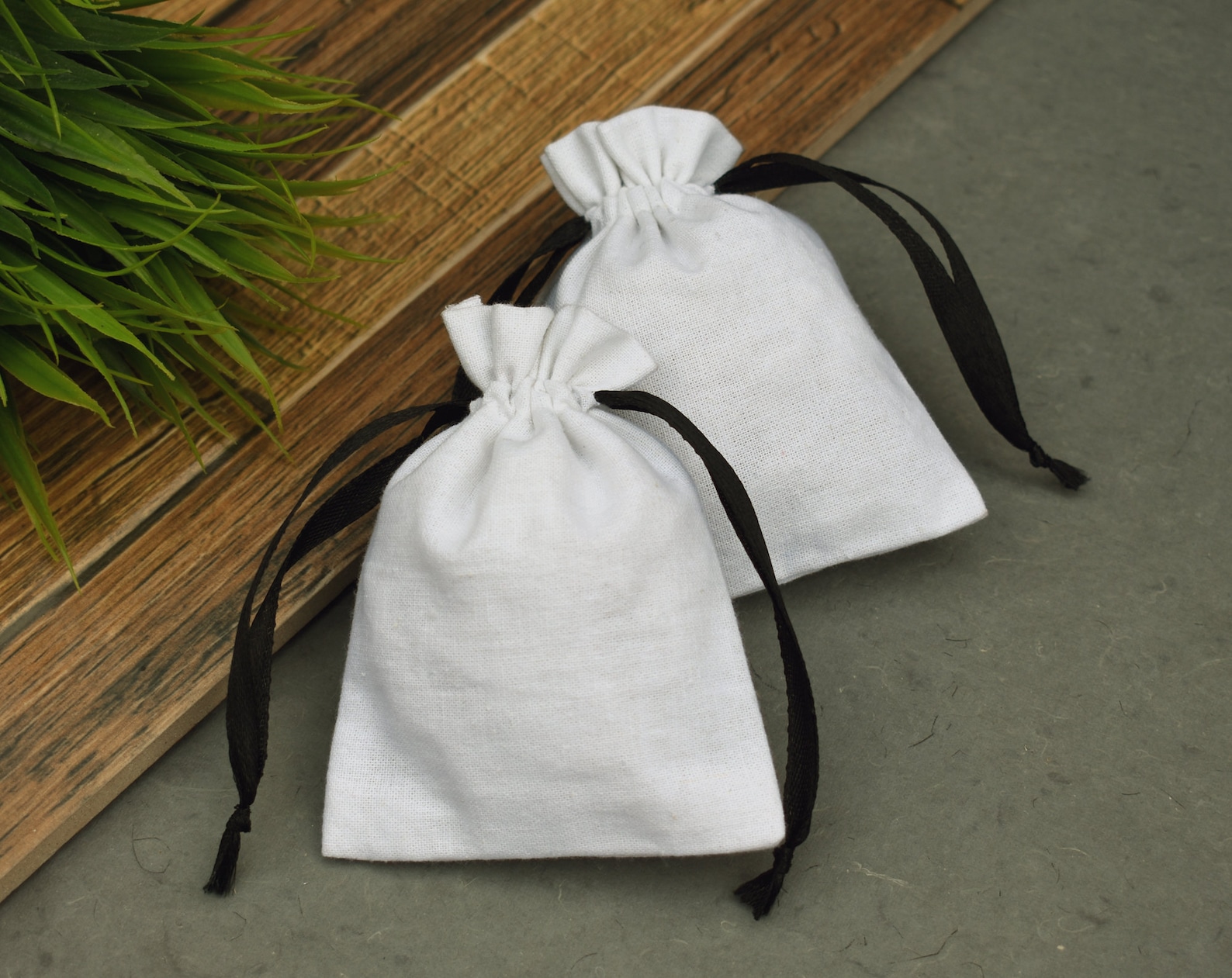 Pack of 100 Custom Jewelry Pouch Small Drawstring Bag | Etsy