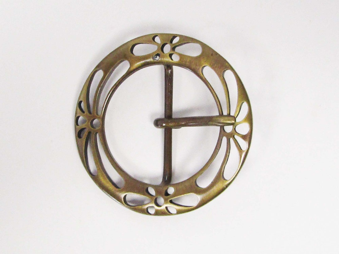 Women's Circular Center Bar Belt Buckle - Etsy
