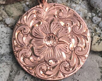 Hand Engraved Flowing Symmetrical Sparkling Scroll Design | Etsy