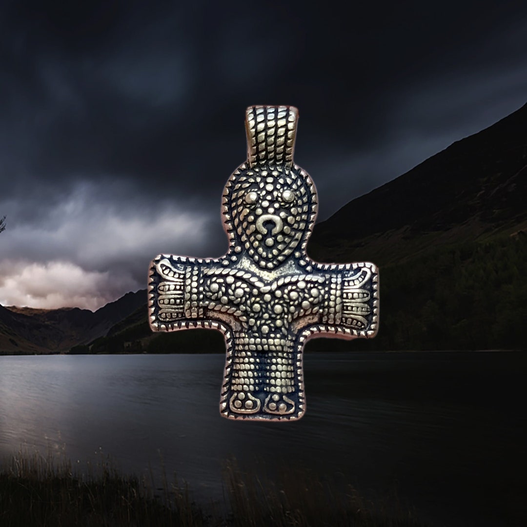 Bronze Crucifix Pendant - Etsy