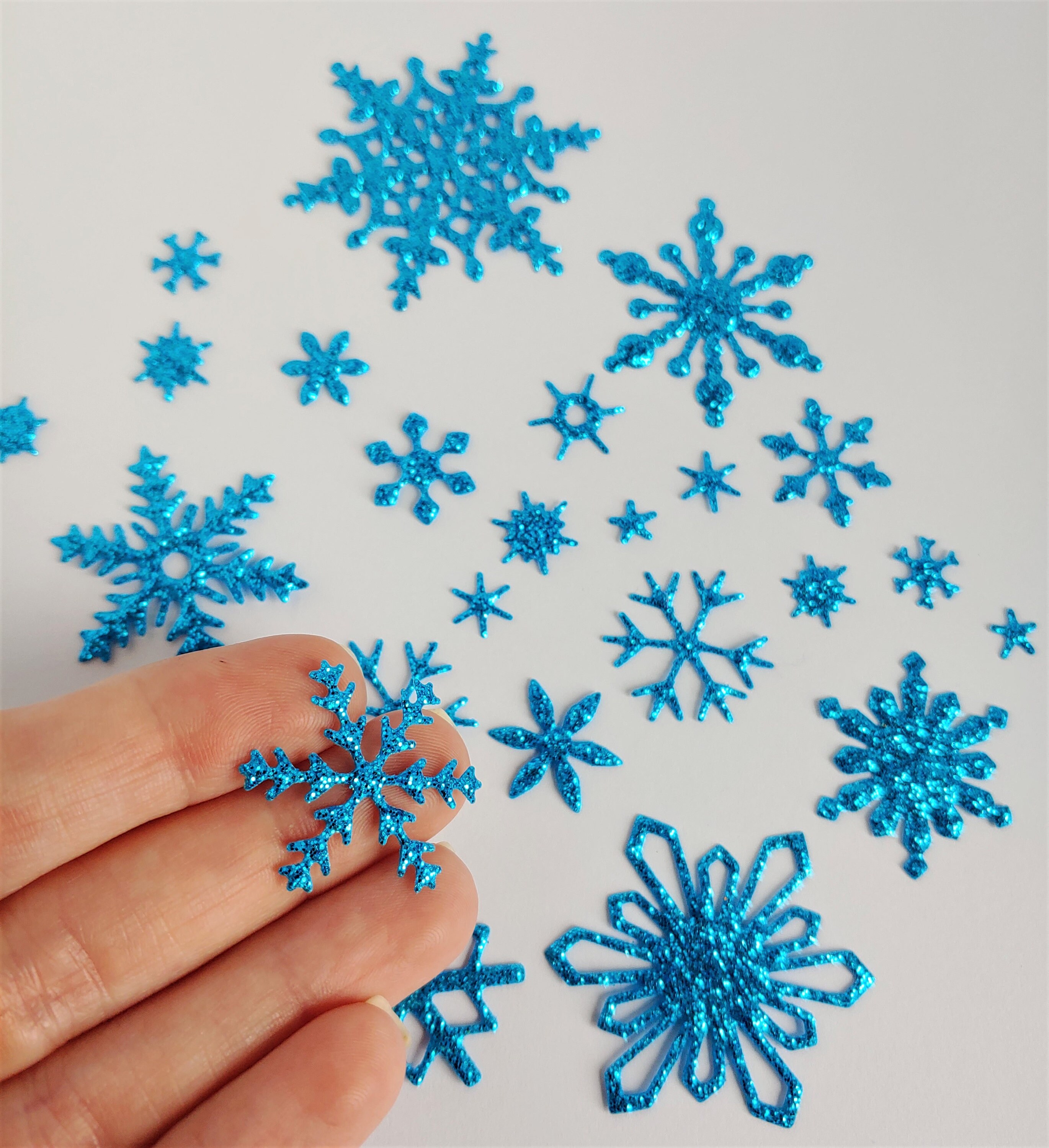 25 Glitter Foam Snowflake Die Cuts: Winter Crafts & Scrapbook ...