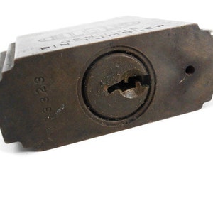 Vintage ELGIN Brass Padlock | Working Lock and Key, Key Man - Etsy