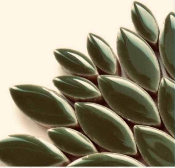 Deep Juniper Green Ceramic Petal Mix 35-40 Count//green - Etsy
