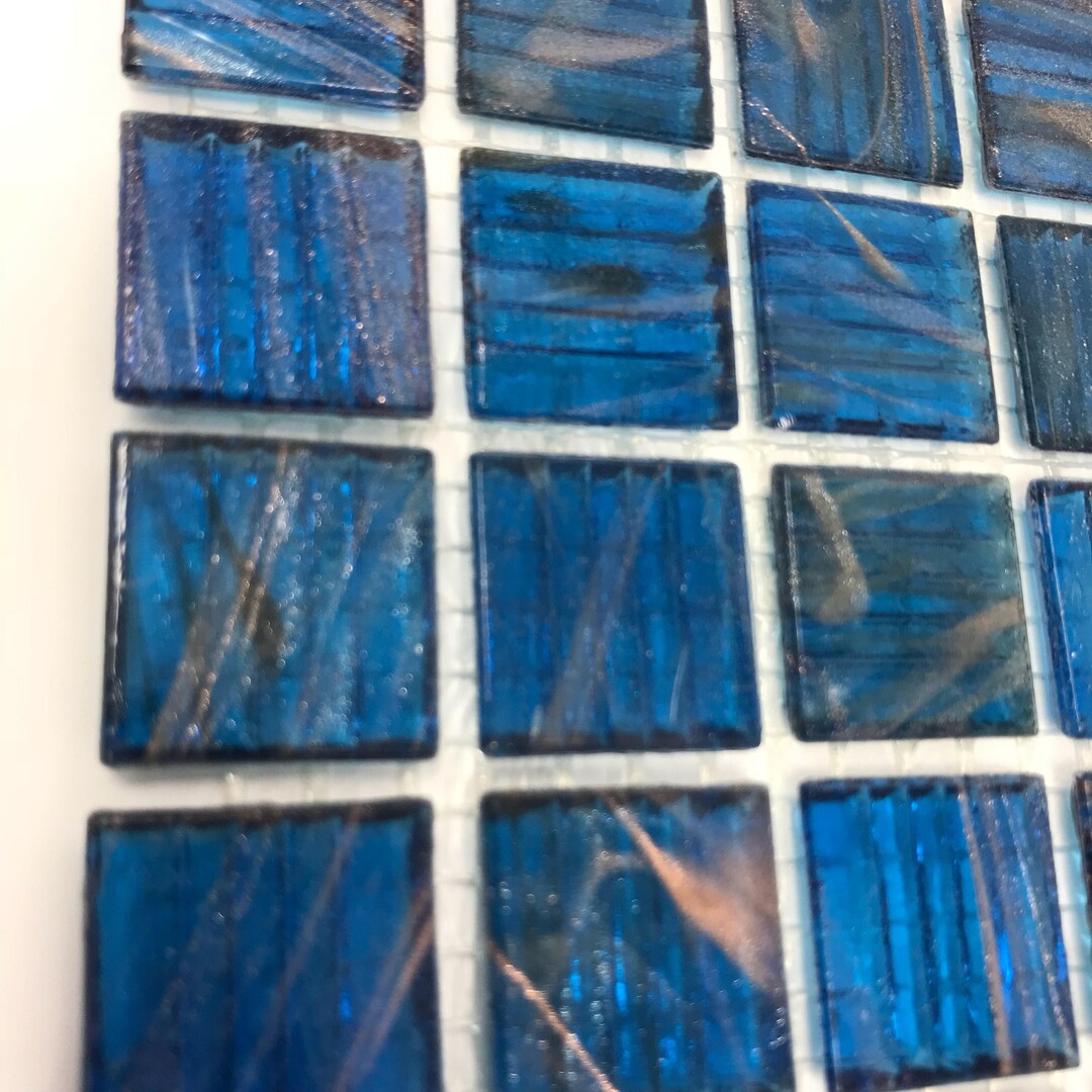 3/4 Island Blue Metallic Glass Tiles 25 // Mosaic Tiles // Mosaic ...