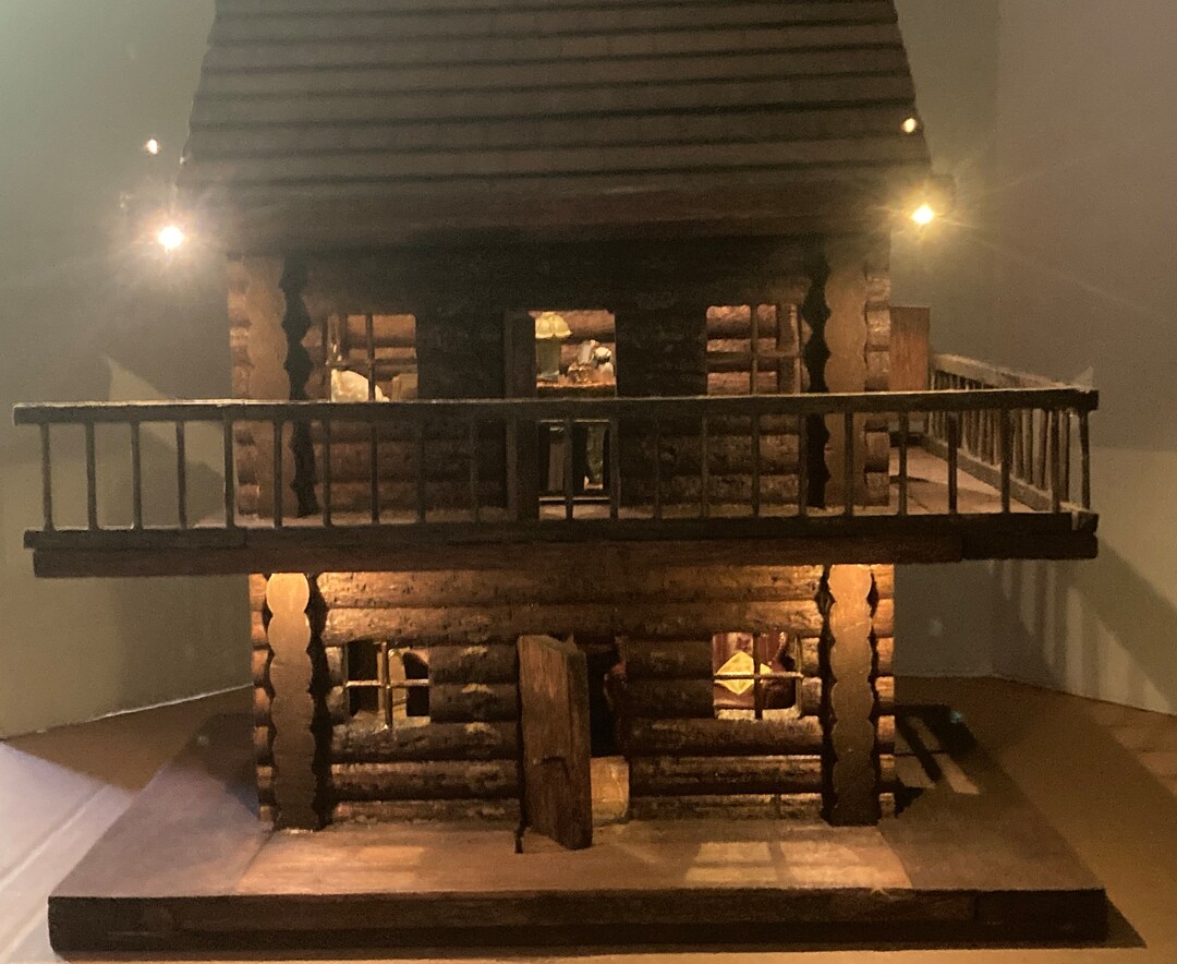 Unique 2 Story Miniature Log Cabin, Lighted With Funiture - Etsy