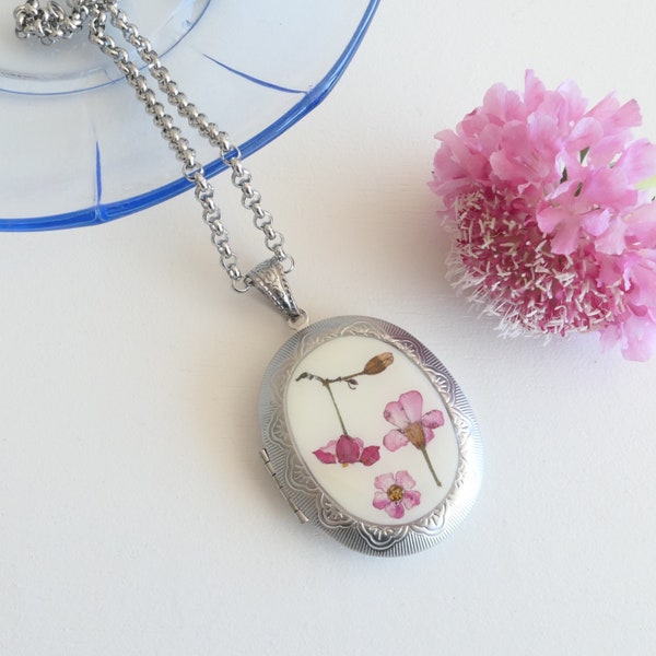 Locket Photo Template - Etsy