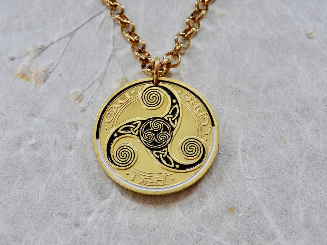 Celtic Triskelion Coin Token Necklace/keychain Gold With - Etsy