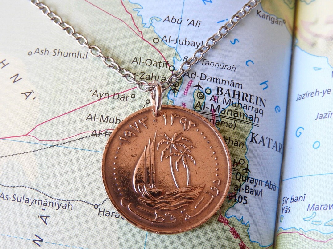 Qatar Coin Necklace/keychain - Made of Original Coin - Sailing Boat ...