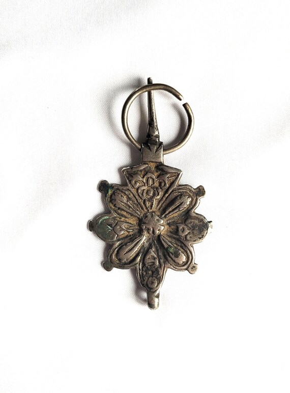 Antique silver fibula Hallmarks on reverse – MOROCCO - Gem