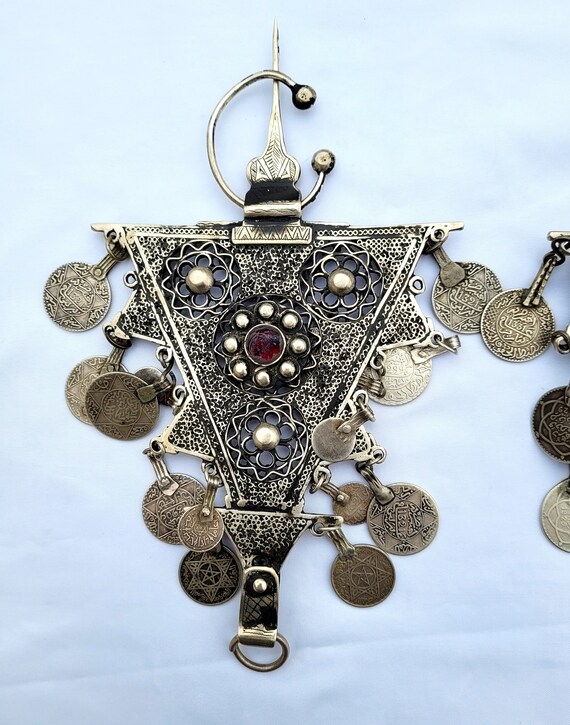 Rare and antique pair of Moroccan FIBULES called "wor… - Gem