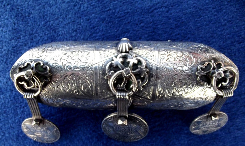 Morocco - Great MDEMA Silver Belt 2 Rows Totaling 34 Pieces of 1 Rial ...