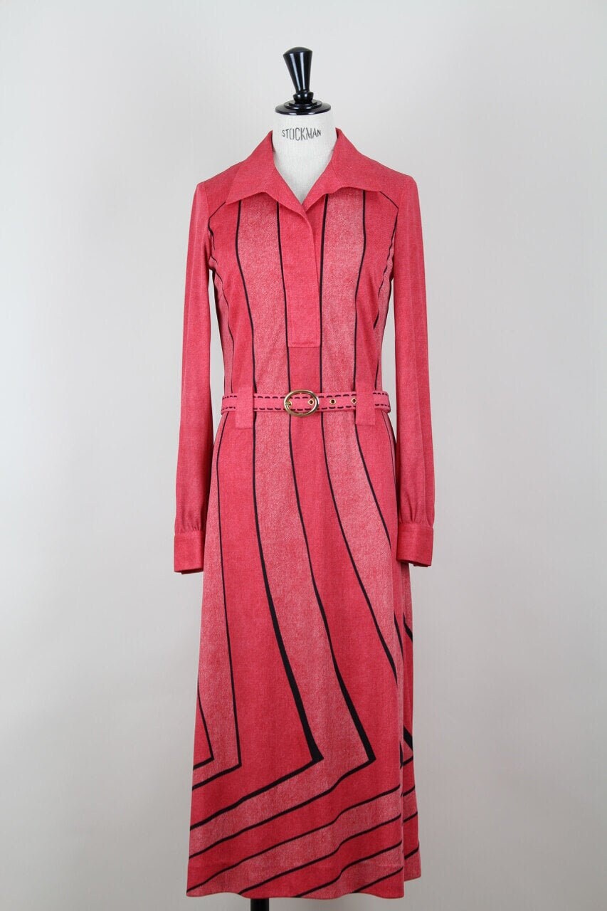 ROBERTA DI CAMERINO 1970s Pink Trompe L'oeil Signature Print ROBERTA DI CAMERINO 1970s Pink Trompe L'oeil Signature Print
