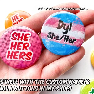 Comic-style Pronoun Buttons - Custom Colors & Pronouns Plus Bulk ...