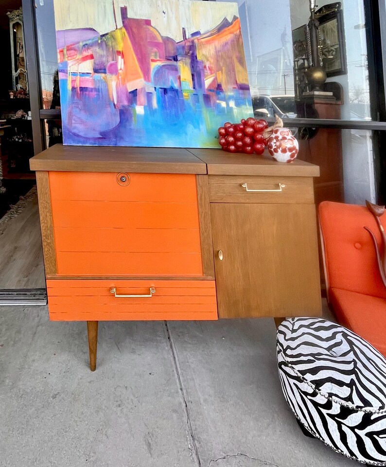 MCM Cabinet Buffet Entryway Console Tv Cedar Chest Mid Century FREE ...