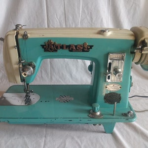 Vintage ATLAS Deluxe Precision Portable Sewing Machine No Carrying Case ...