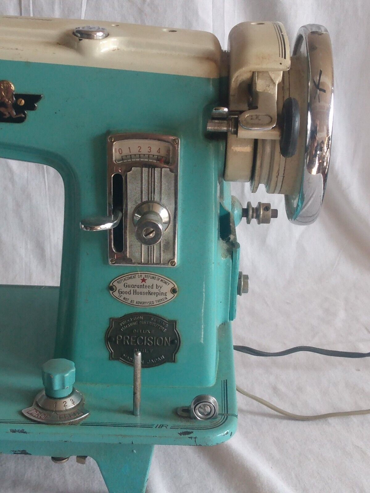 Vintage ATLAS Deluxe Precision Portable Sewing Machine No Carrying Case ...