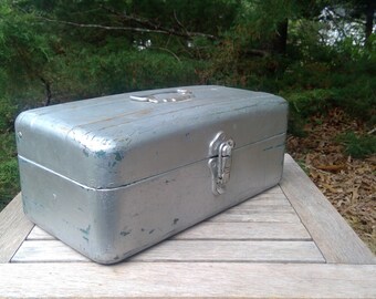 Metal Union Tackle Box - Etsy