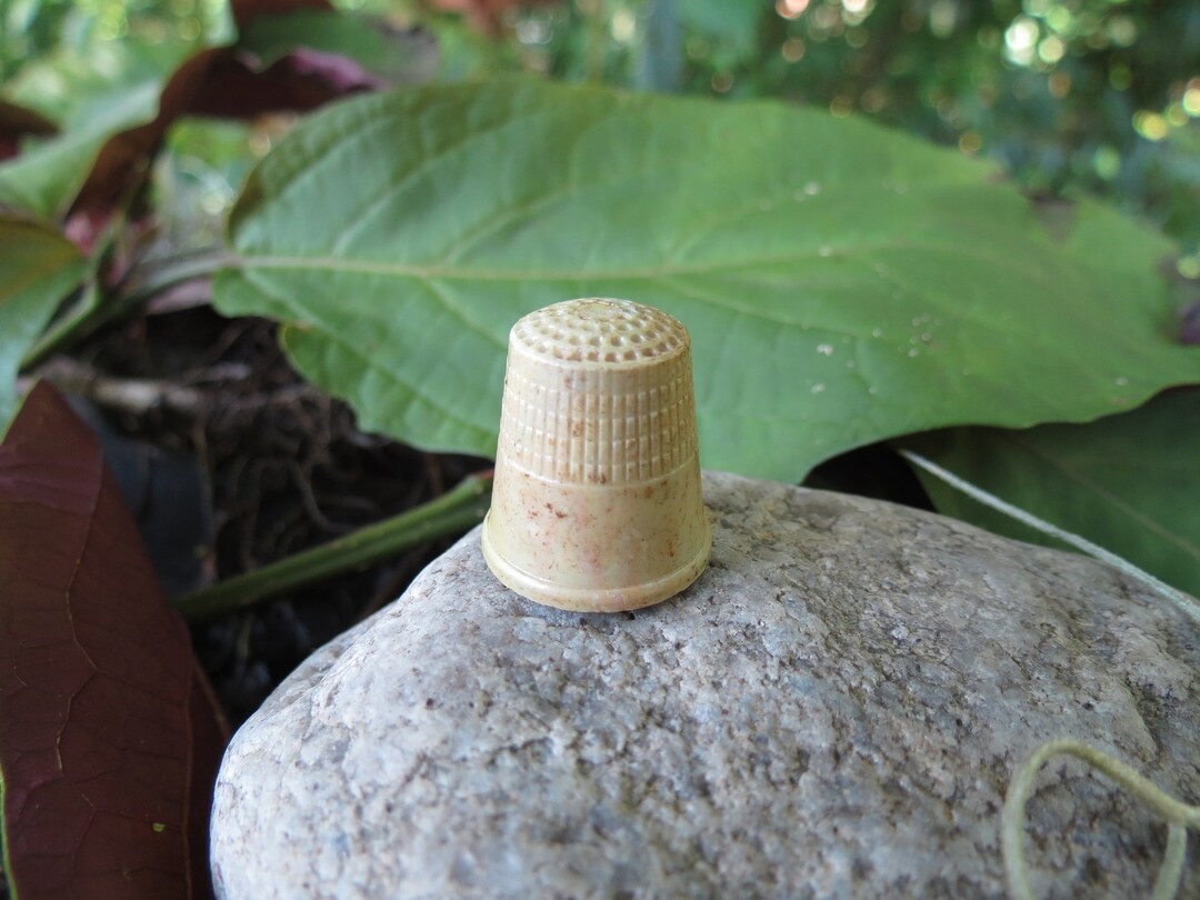 Antique Plastic Thimble Small Size Vintage Thimbles Rare & Unusual Find ...