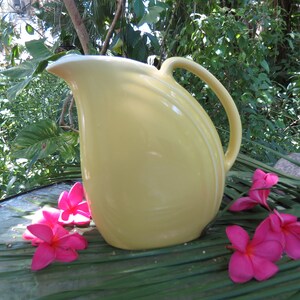 Hall Pitcher Vintage Yellow Pottery Pitcher Excellent Condition - Etsy