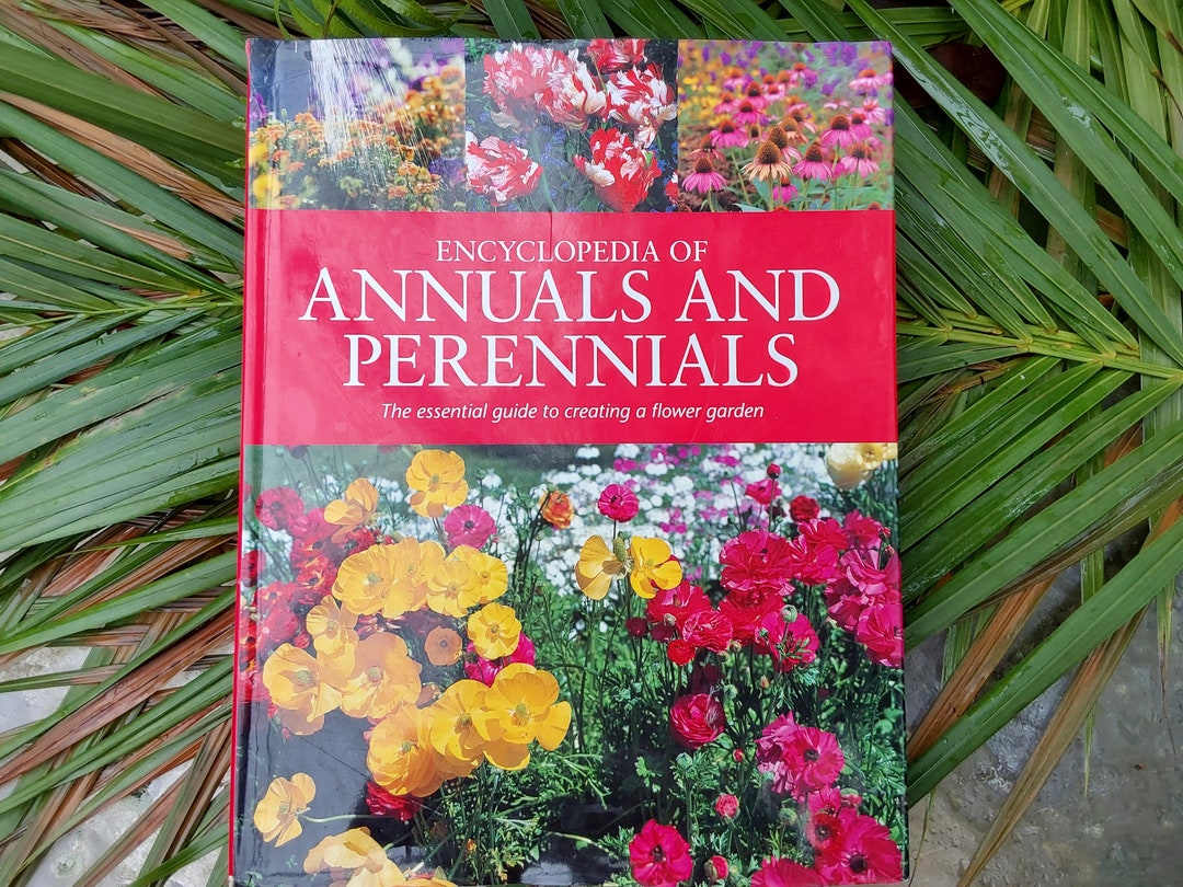 Encyclopedia of Flowers: Annuals & Perennials - Gardening Guide - Etsy