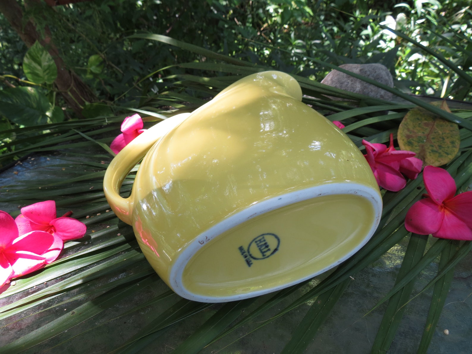 Hall Pitcher Vintage Yellow Pottery Pitcher Excellent - Etsy