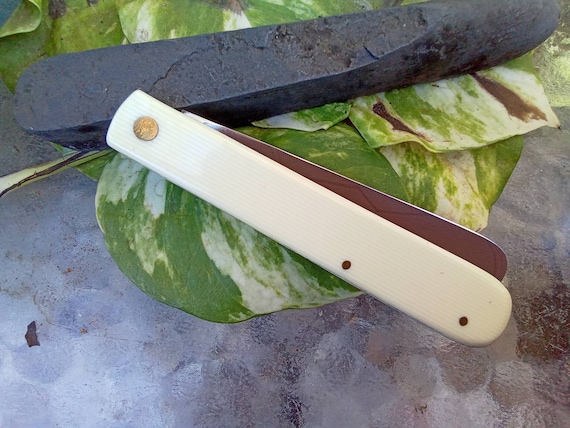 Fighting Rooster Knives