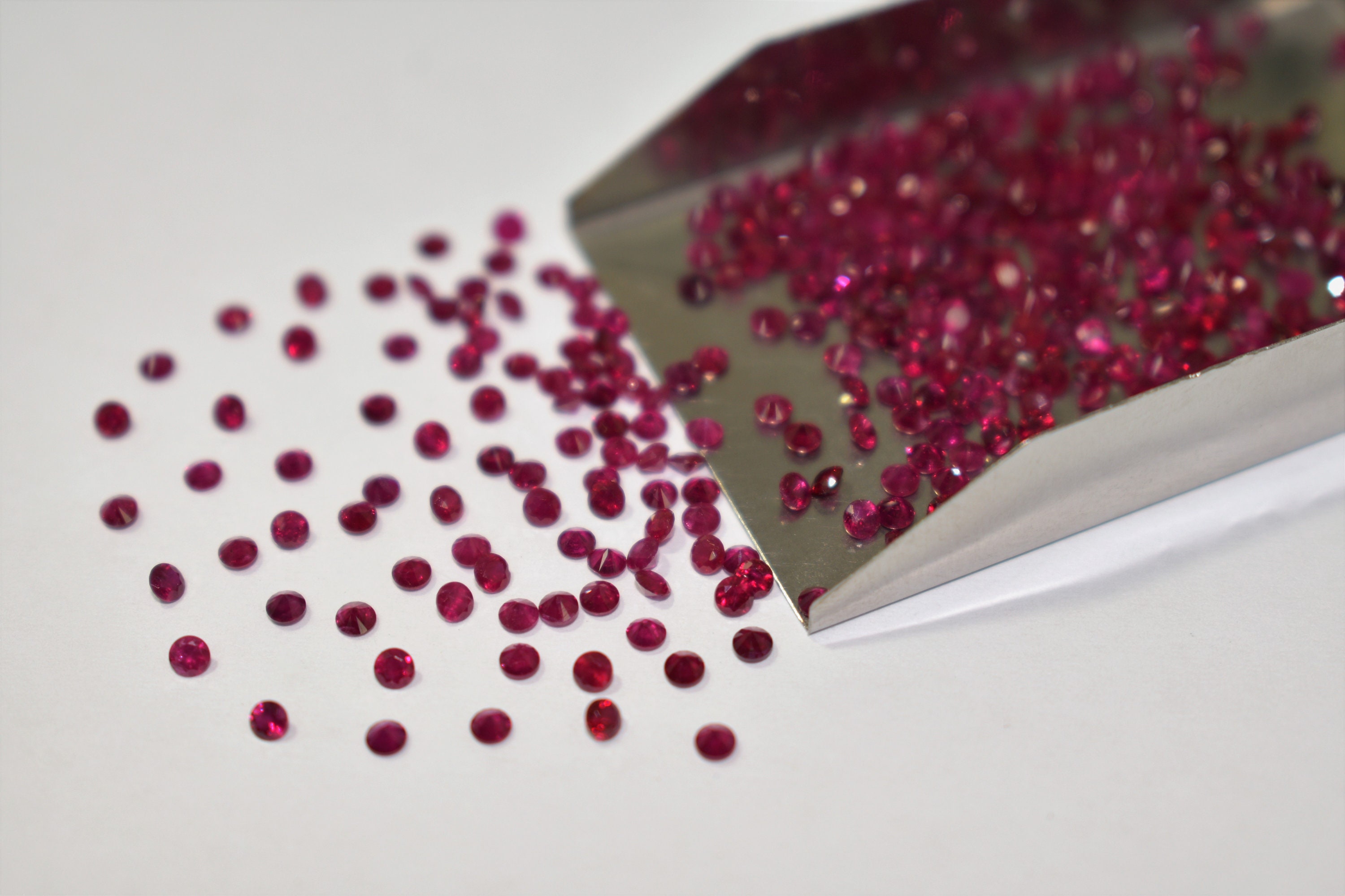 Natural Red Ruby Round Cut SIZE CHOICE Loose Gemstones - Etsy