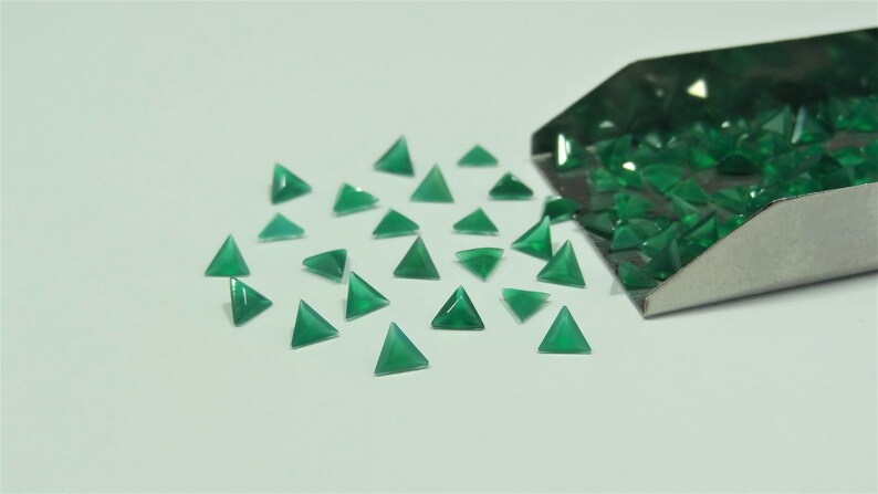 Natural Green Agate Triangle Shape Stones SIZE CHOICE Loose | Etsy