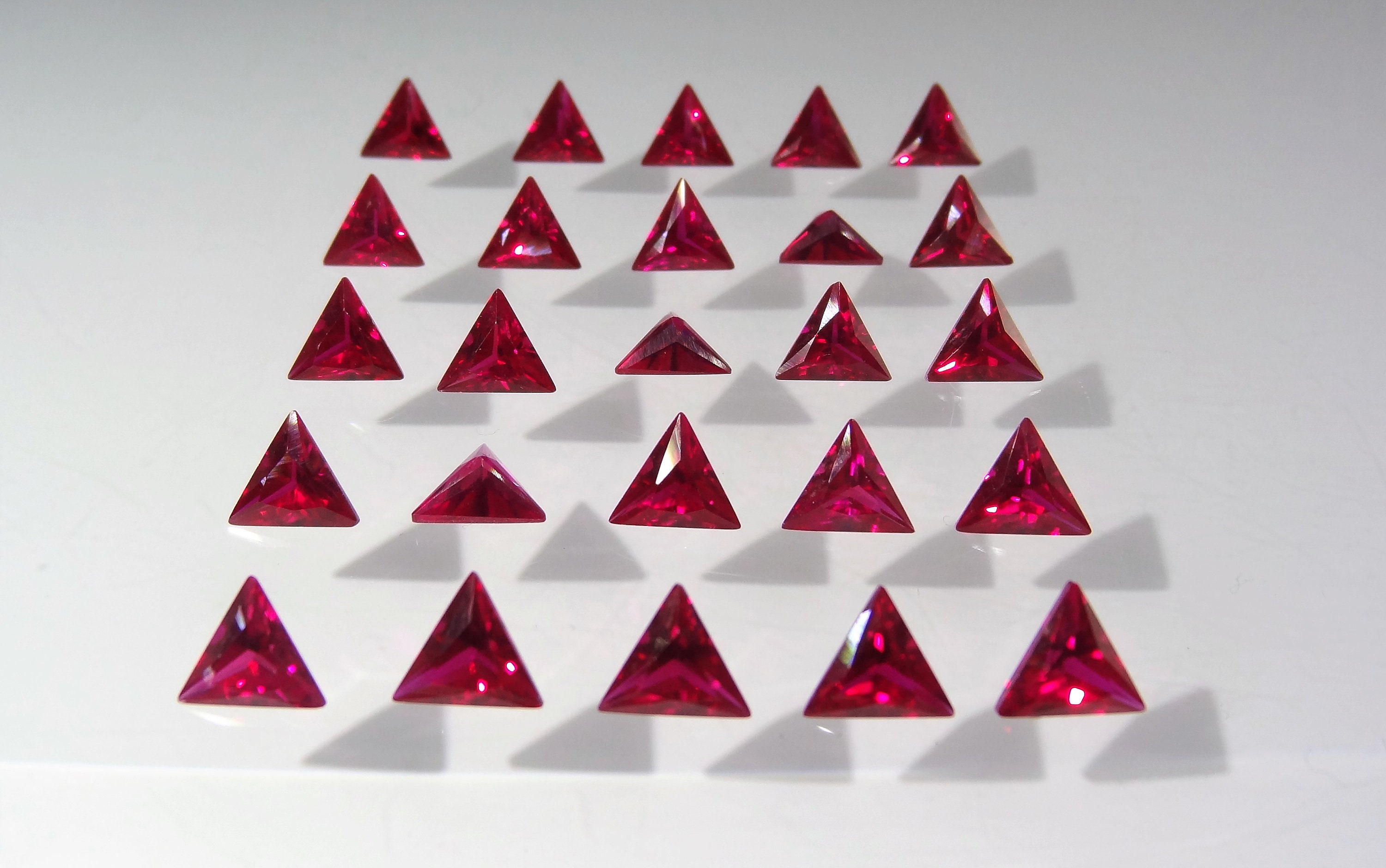 Red Ruby Triangle Cut Shape SIZE CHOICE Loose Stones Corundum - Etsy