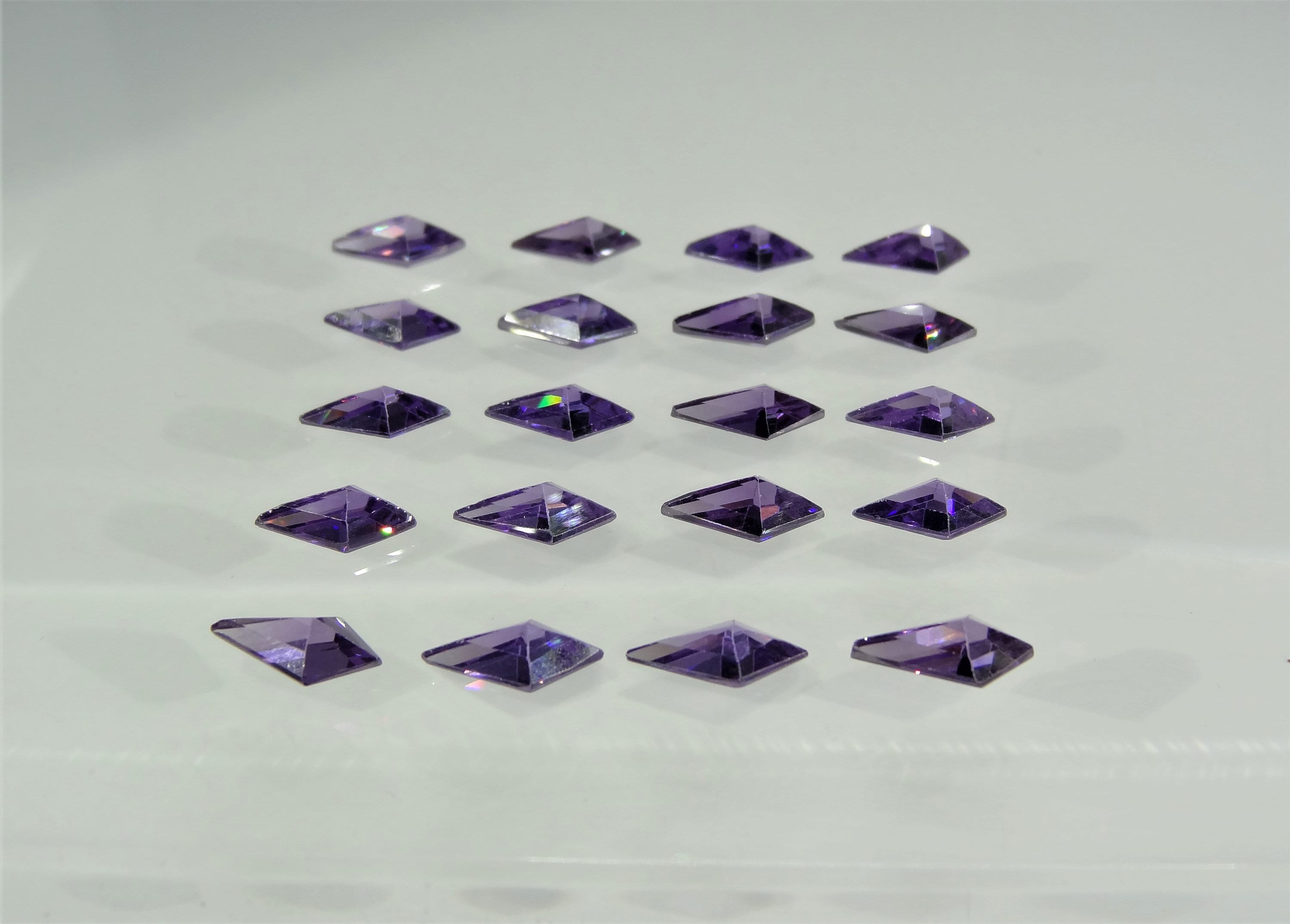 Amethyst Kite / Lance Shape Cut SIZE CHOICE Stones CZ Loose Gemstone - Etsy