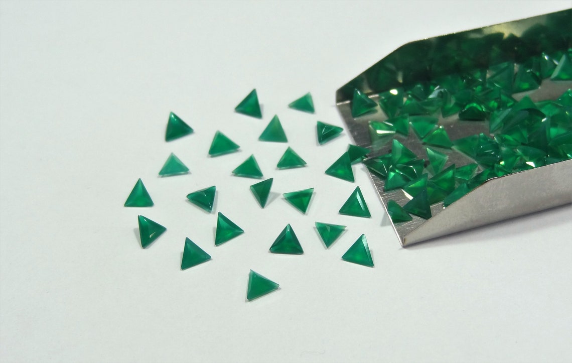 Natural Green Agate Triangle Shape Stones SIZE CHOICE Loose Gemstones ...