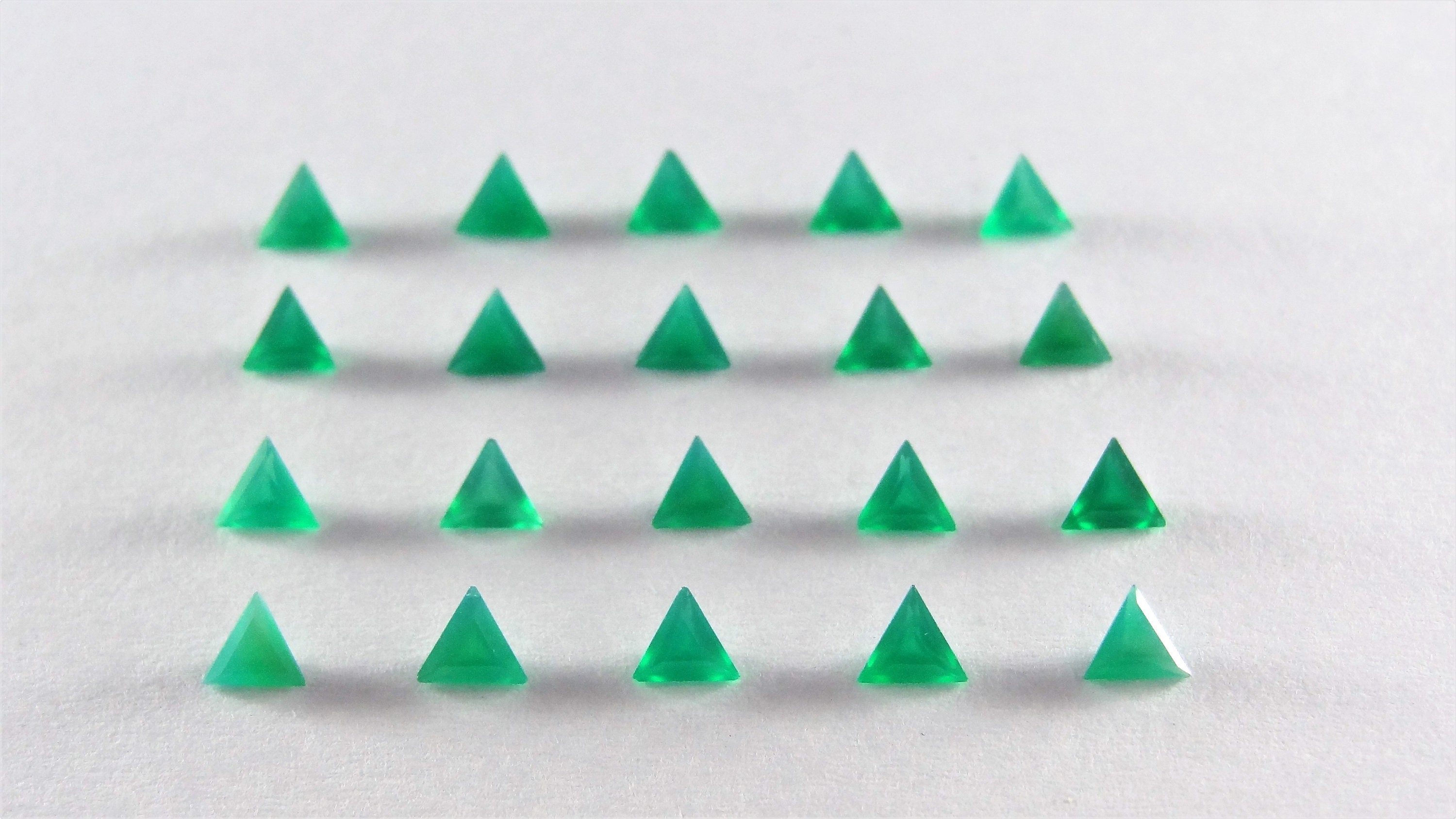 Natural Green Agate Triangle Shape Stones SIZE CHOICE Loose | Etsy