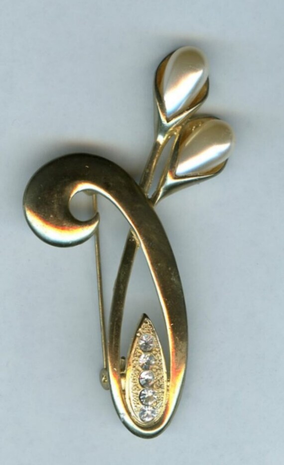 vintage inspired lilly - Gem