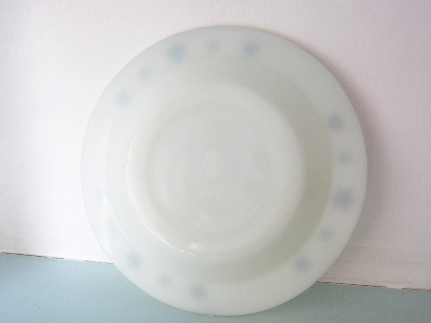 Dining & Serving Home & Living Kitchen & Dining White Glass with Black ...