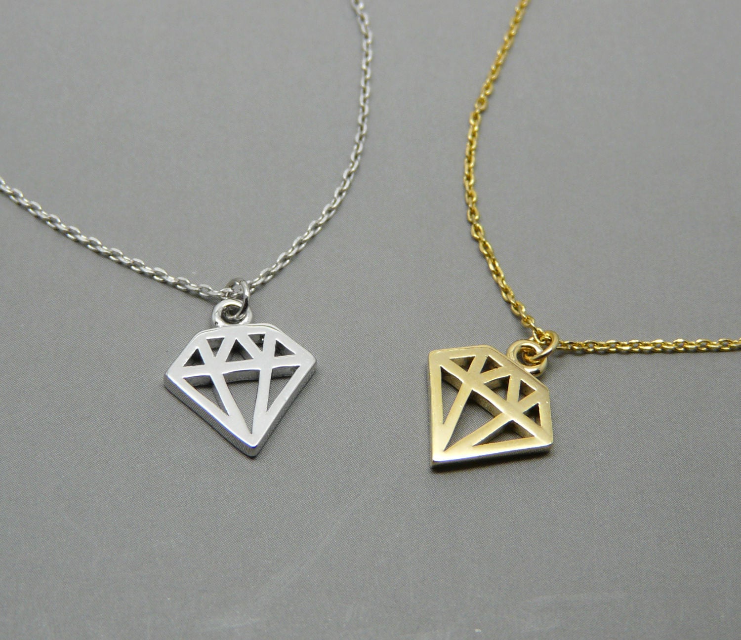 Diamond shaped pendant necklace store