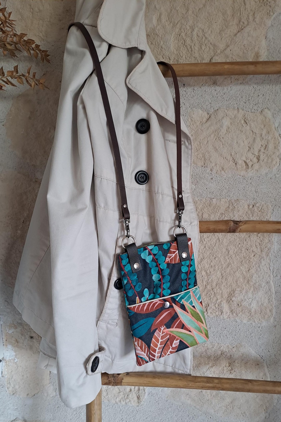 Removable and Interchangeable Leather Shoulder Strap Phone Pouch Small ...