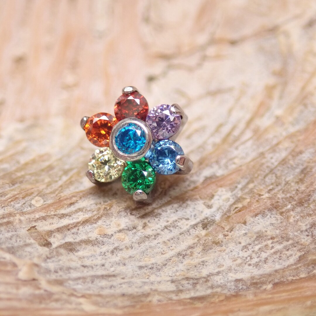 Dermal / Belly Loose 14g Flower CZ , Implant Titanium Internally ...