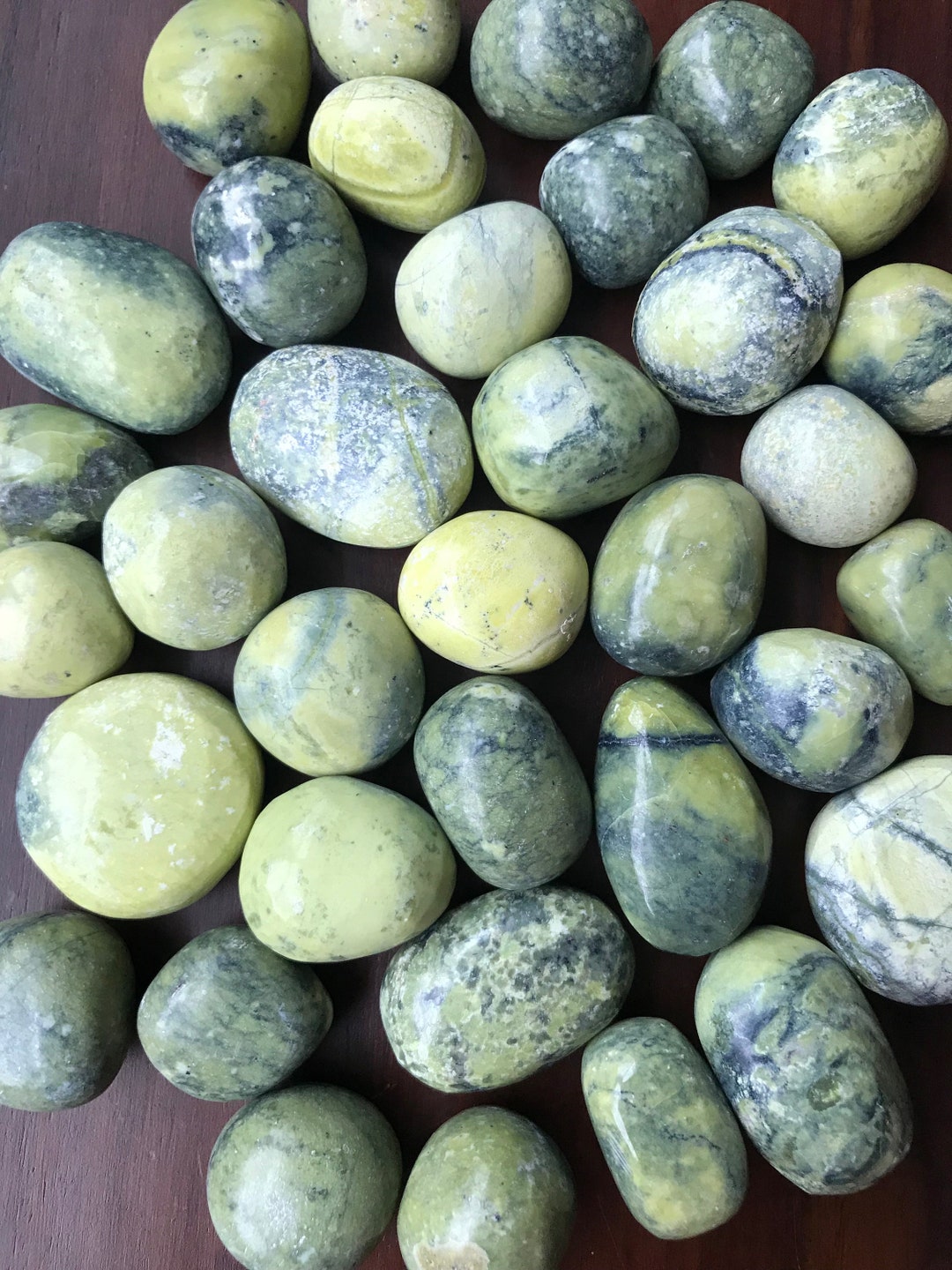 Serpentine Crystal Tumble, Light Green Healing Crystal, Healing Stone ...