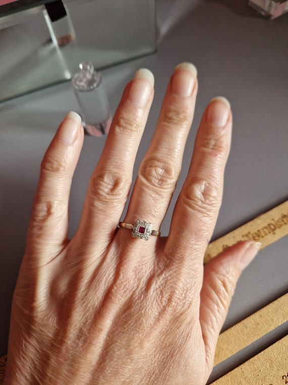 123C rare ruby square set diamond 9ct gold platinum A… - Gem